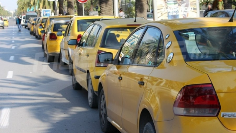 Des chauffeurs de taxi en grève, protestent | Mosaique FM